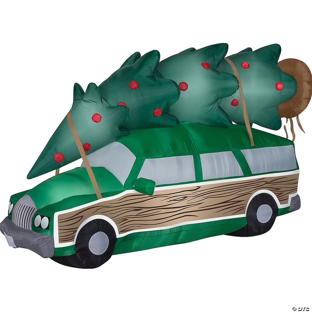 Christmas Vacation Scene With Tree On Car